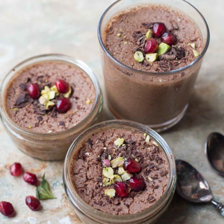 Low-Fat Vegan Chocolate Mousse with Aquafaba - Fat Rainbow