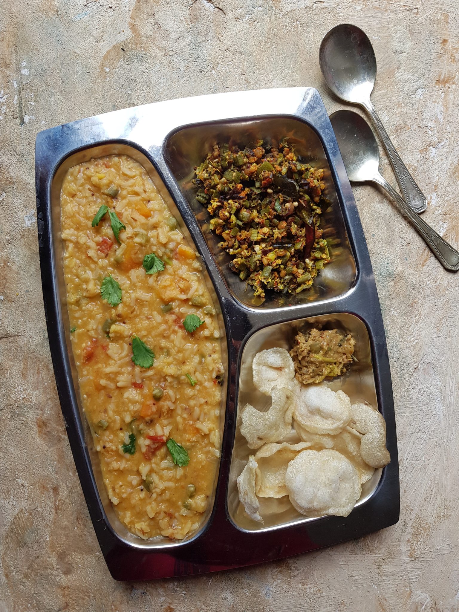 Andhra Pachi Tomato Pachadi{Raw Green Tomato Chutney) - Fat Rainbow